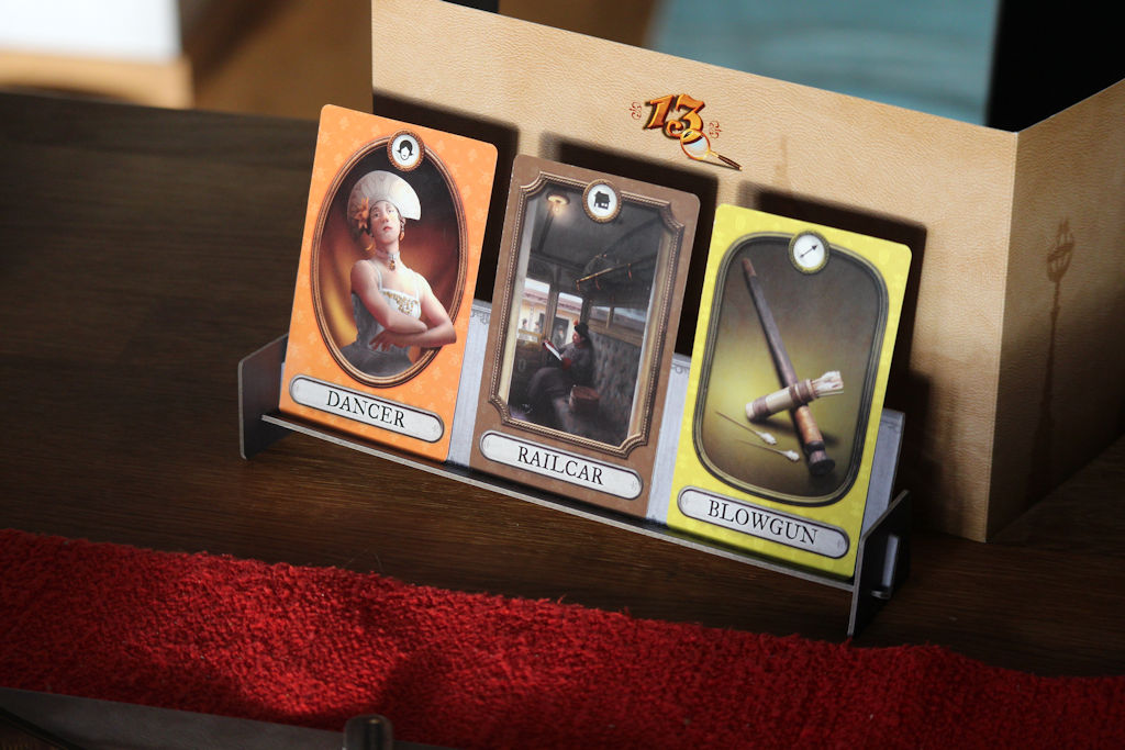 13 Clues - boostattu Cluedo -murhamysteeri